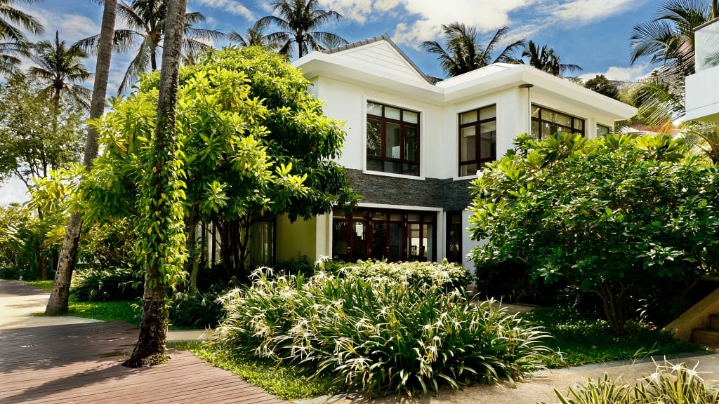 Heliconia Pool Villa - Bang Po - 3 bedrooms | Villa Finder