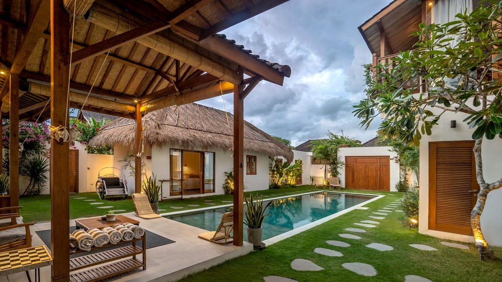 House of Bagera in Seminyak, Bali (5 bedrooms) - Best Price & Reviews!