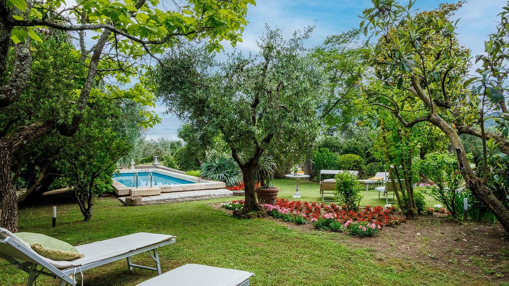 Rocca di Cetona - a Medieval Castle in Siena (7 bedrooms) - Best Price ...