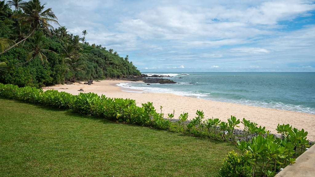 Sol House - Mirissa - 6 bedrooms | Villa Finder