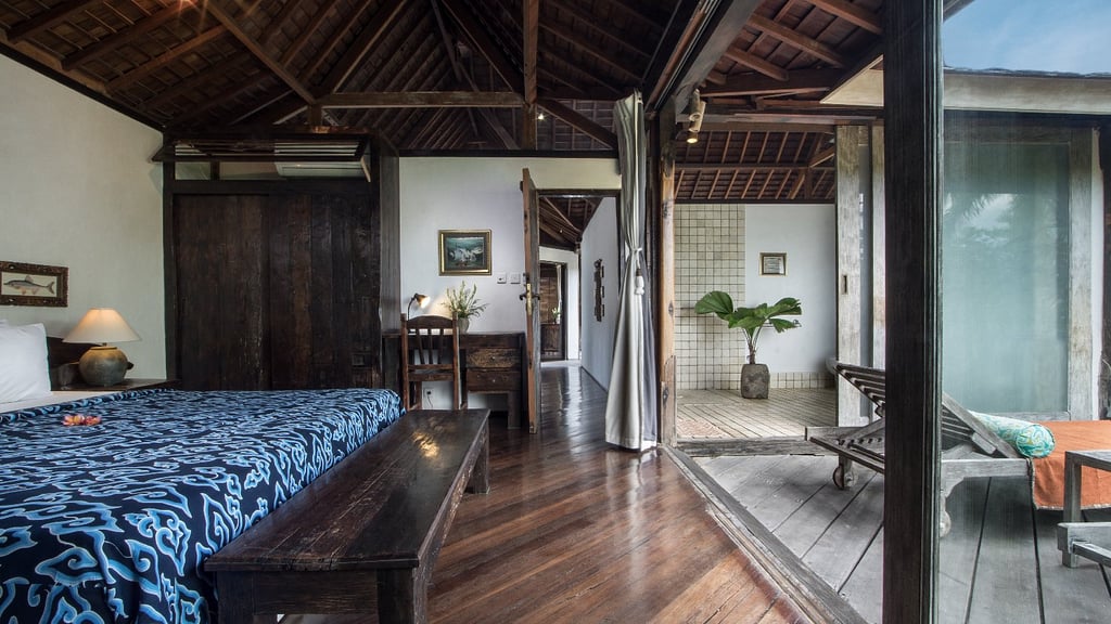 Villa Jempiring in Seminyak, Bali (5 bedrooms) - Best Price & Reviews!