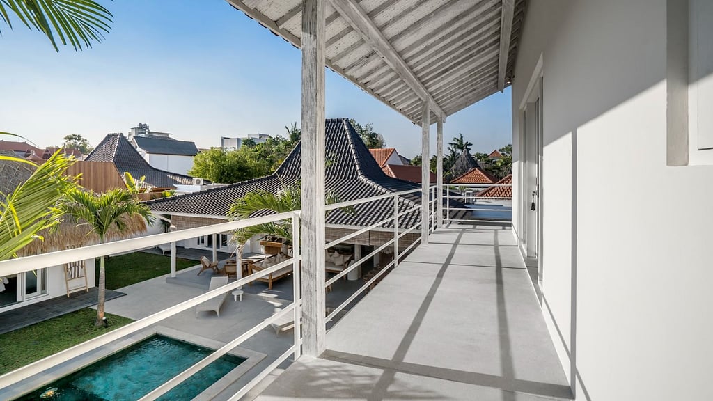 Villa Surga Julie in Seminyak, Bali (5 bedrooms) - Best Price & Reviews!