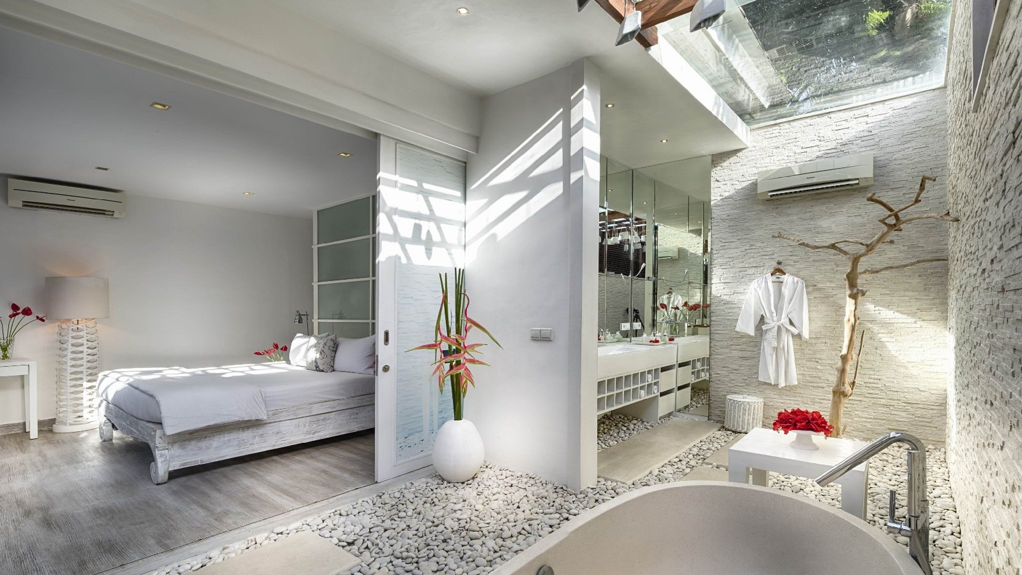 Pure Villa in Canggu, Bali - 6 bedrooms - We Guarantee the Best Price