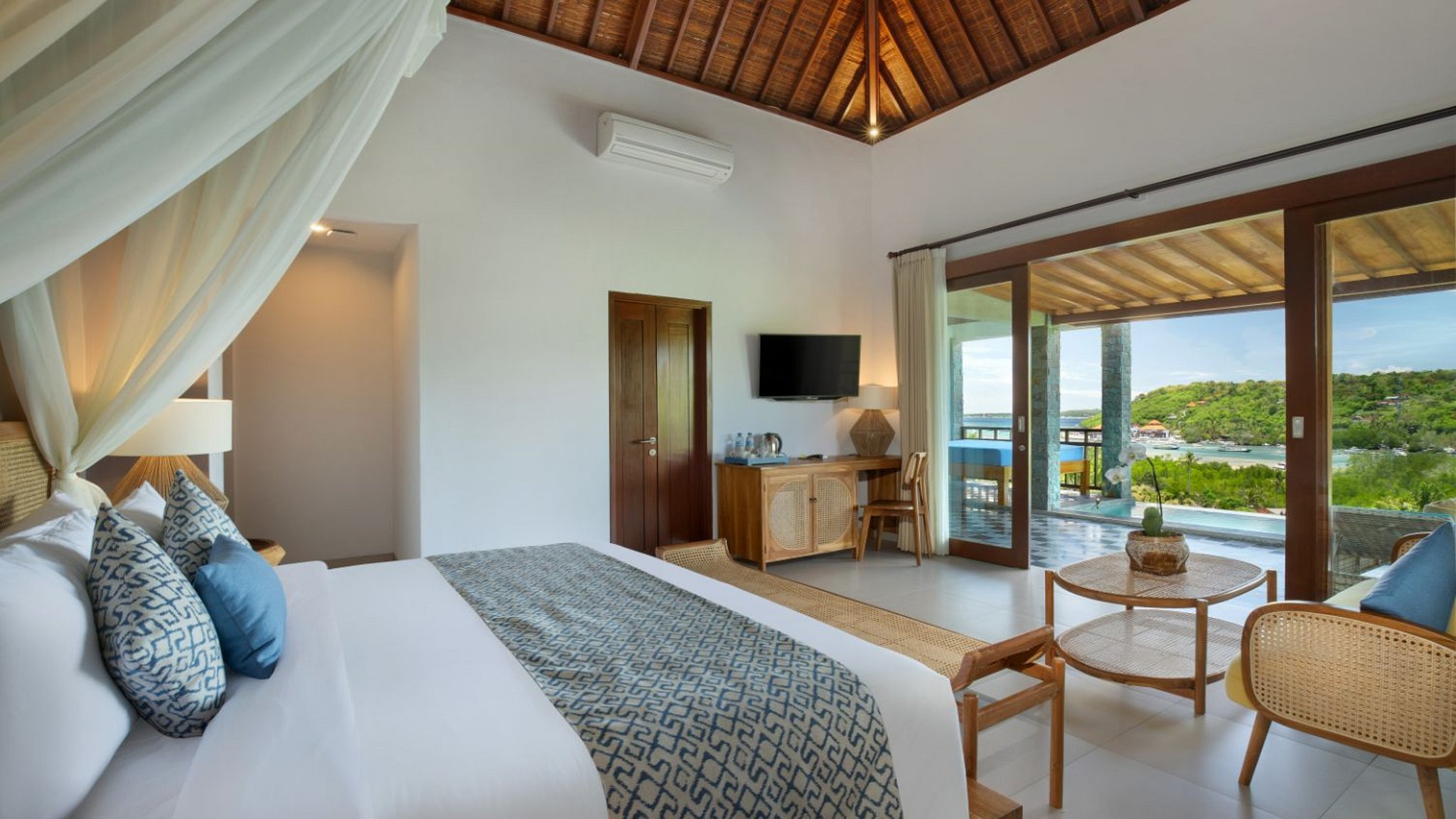 The Acala Rooftop Pool Villa in Nusa Lembongan, Bali - 1 bedrooms ...