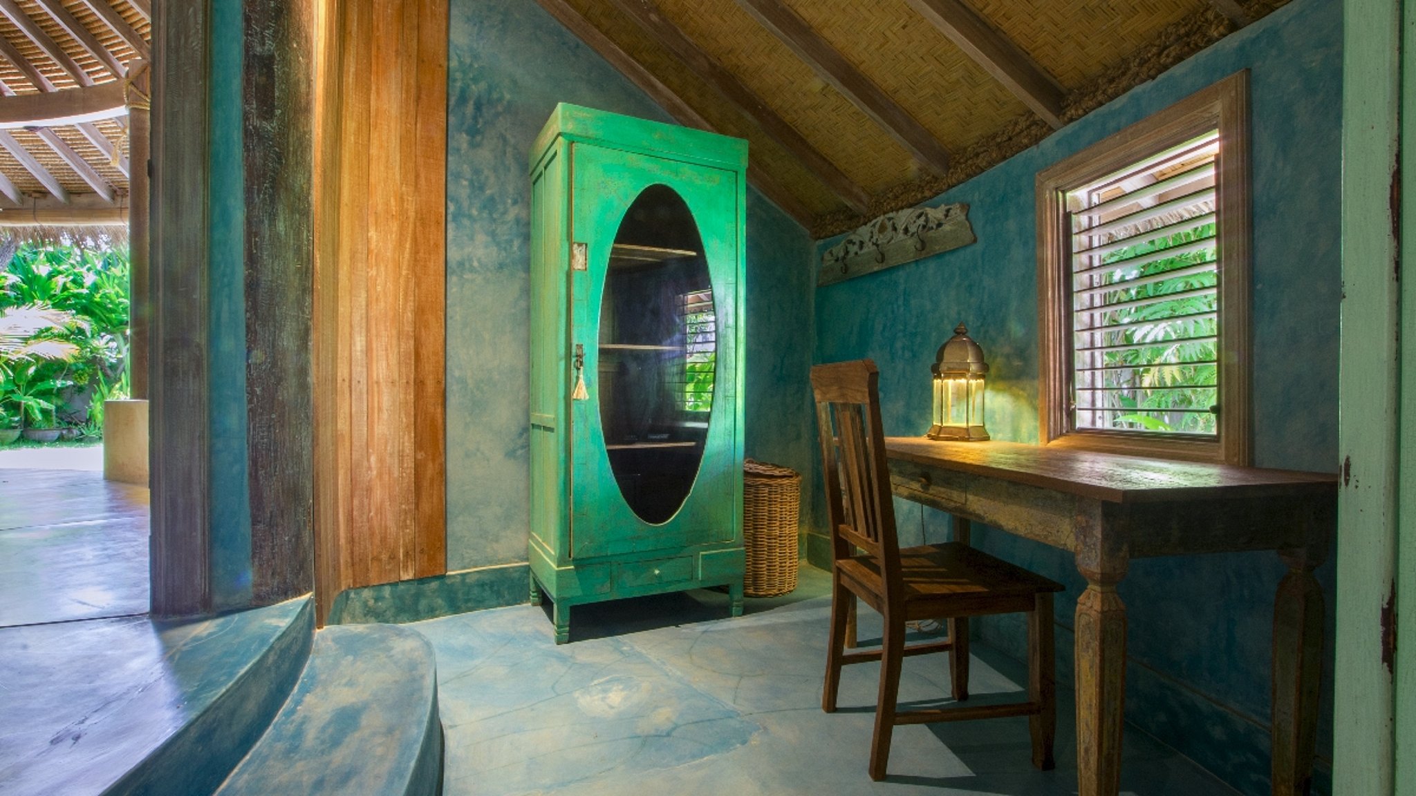 The Round House in Seminyak, Bali (3 bedrooms) - Best Price & Reviews!