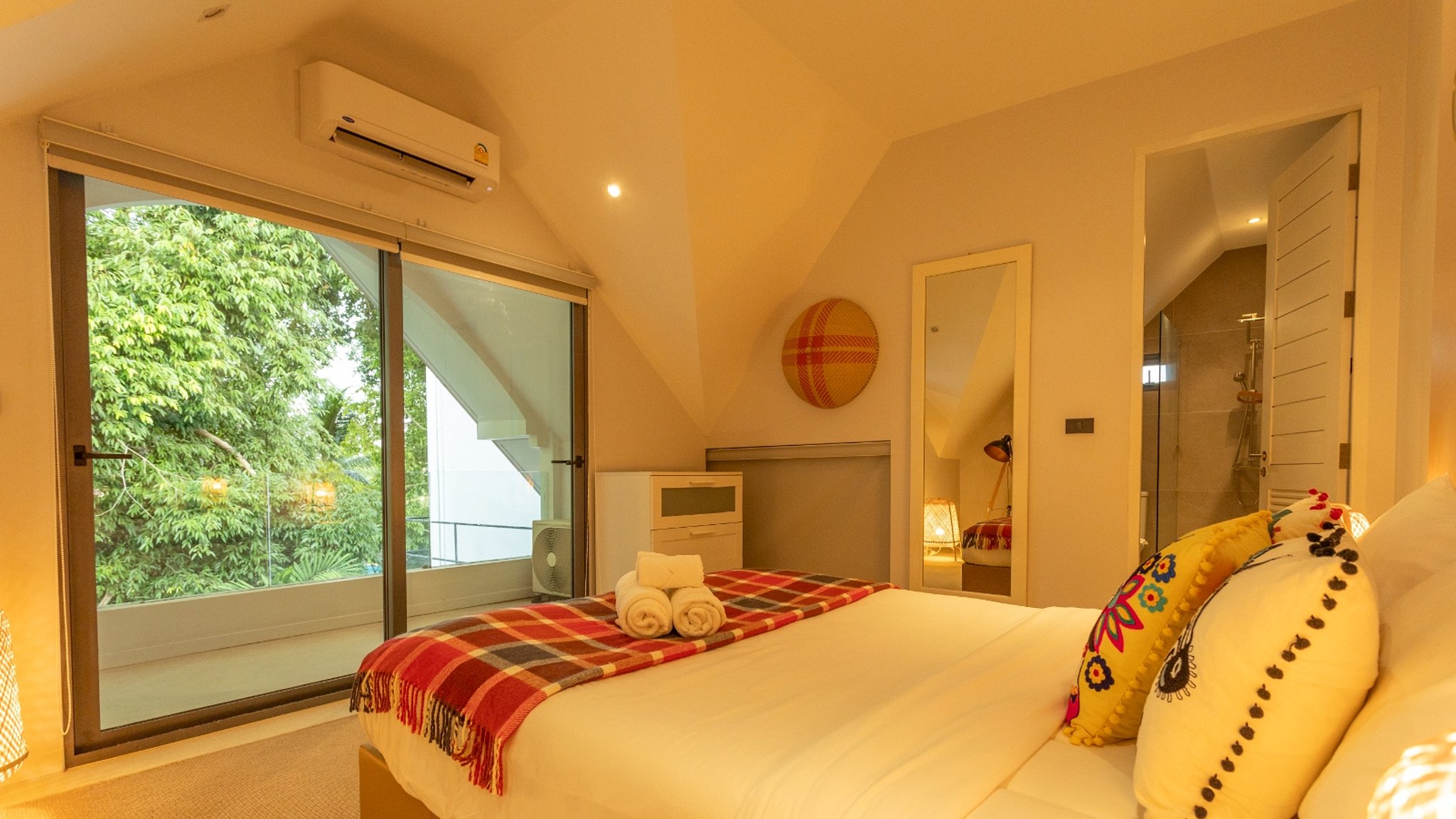 V98 Matt Rawai Villa in Rawai beach, Phuket - 4 bedrooms