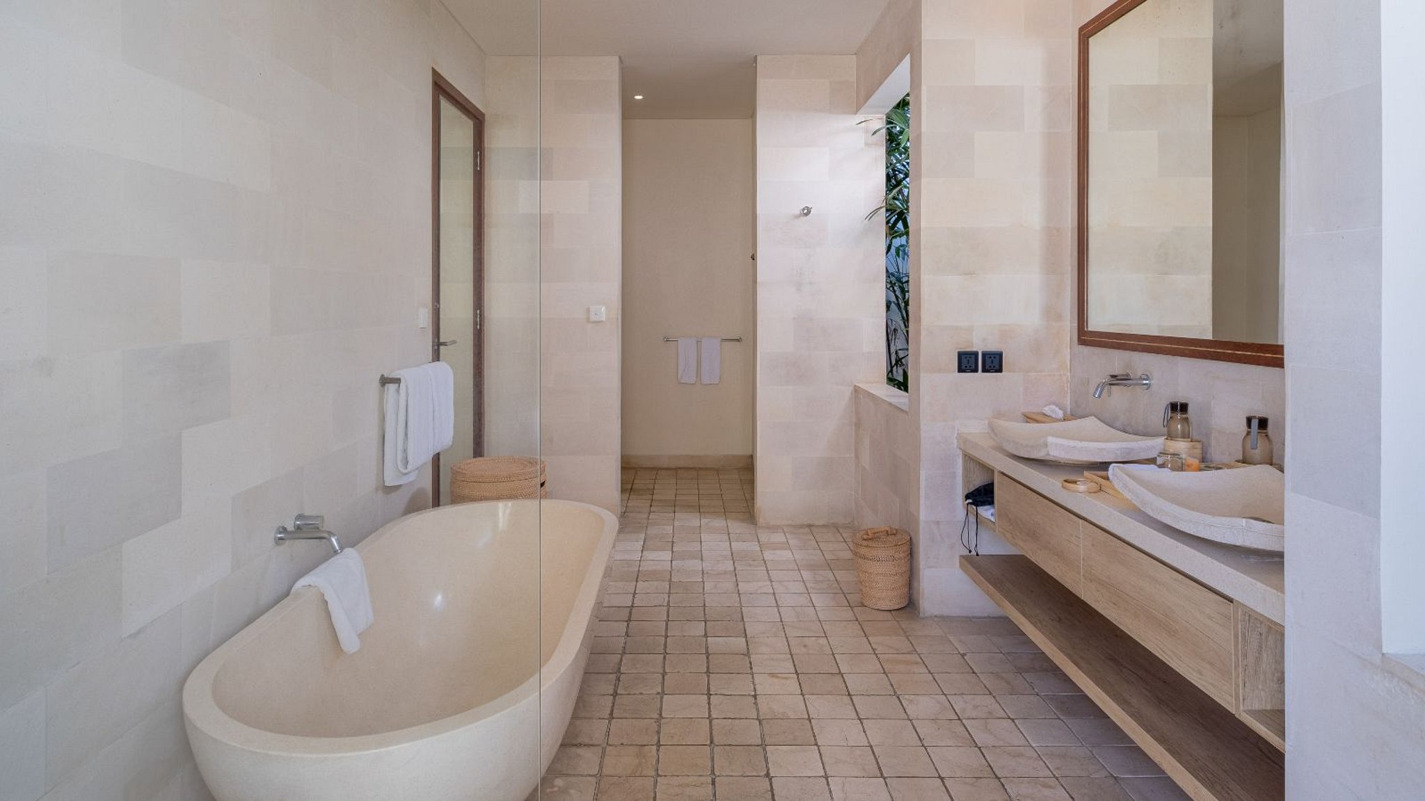 Villa Arjuna Saba in Berawa, Bali (1 bedrooms) - Best Price & Reviews!