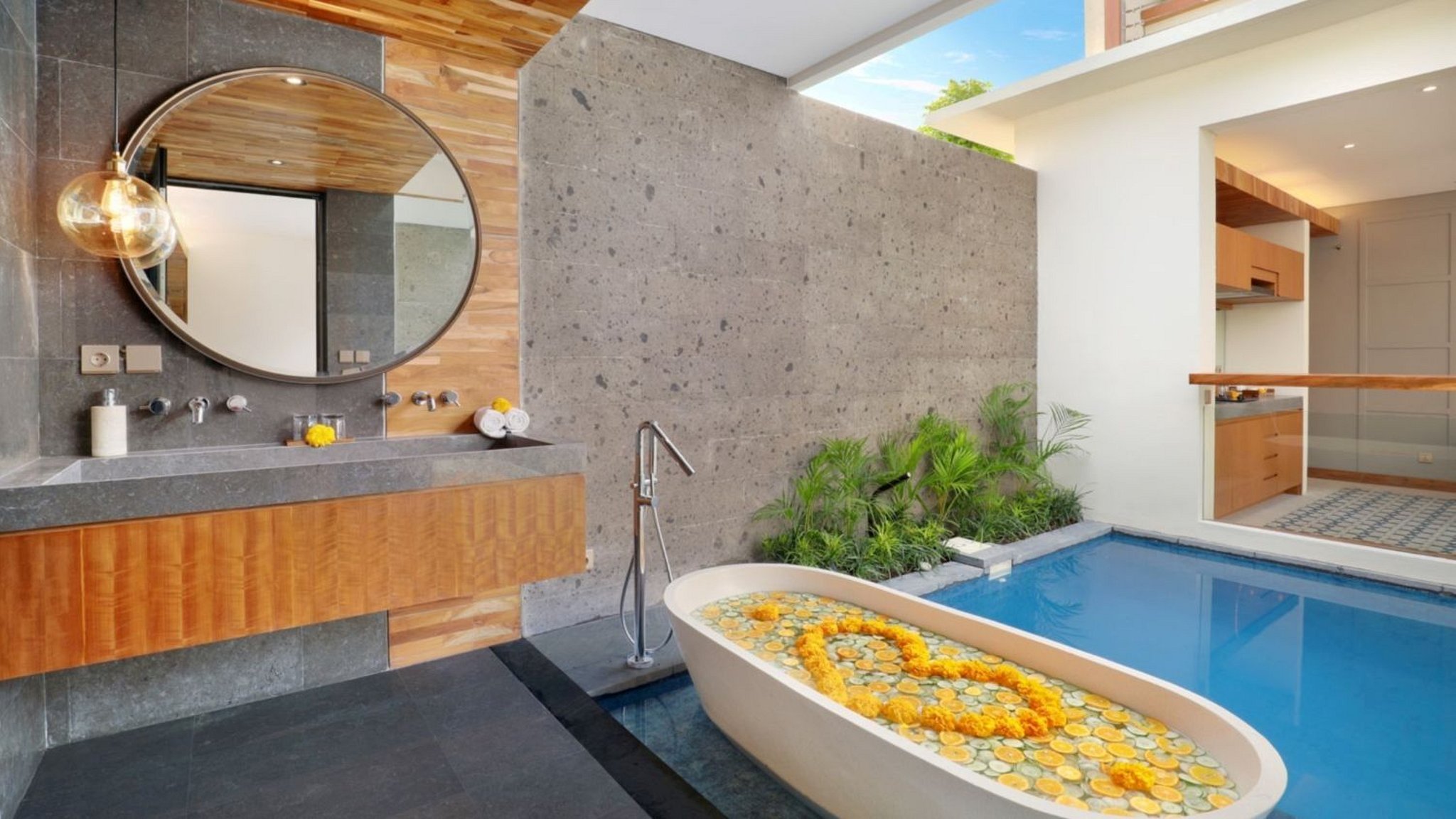 Ayona Villa One in Seminyak, Bali (1 bedrooms) - Best Price & Reviews!