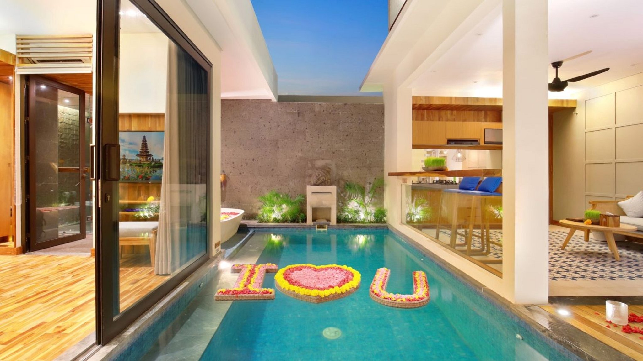 Ayona Villa One in Seminyak, Bali (1 bedrooms) - Best Price & Reviews!