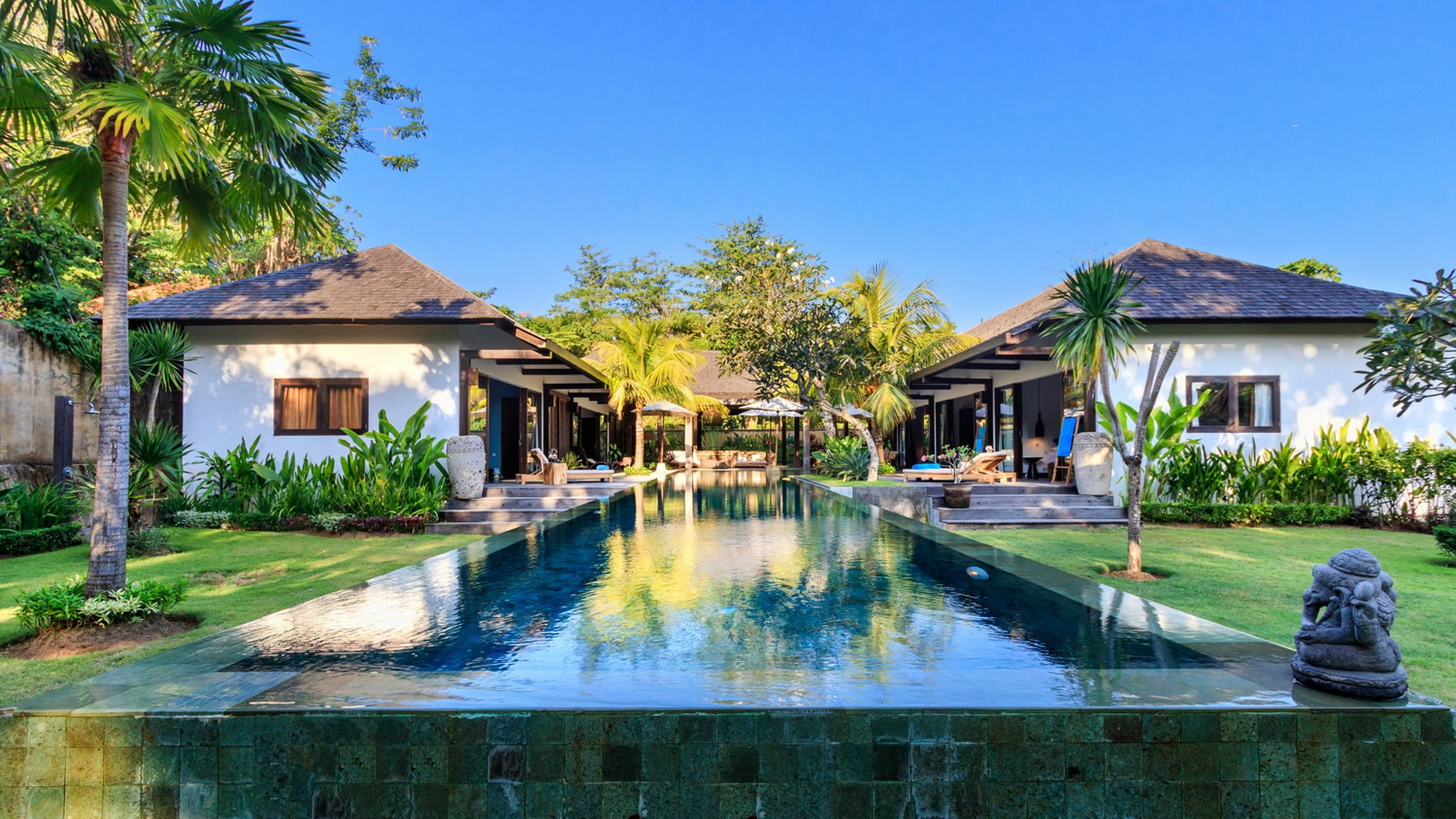 Villa Emile in Bingin, Bali (5 bedrooms) - Best Price & Reviews!