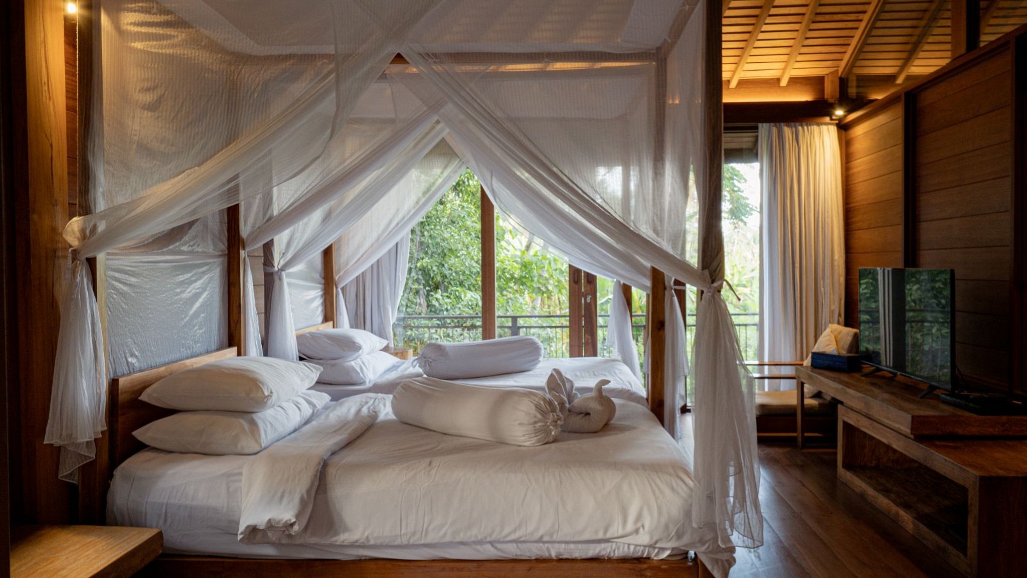 Villa Java in Ubud, Bali - 3 bedrooms - Best Price Guarantee