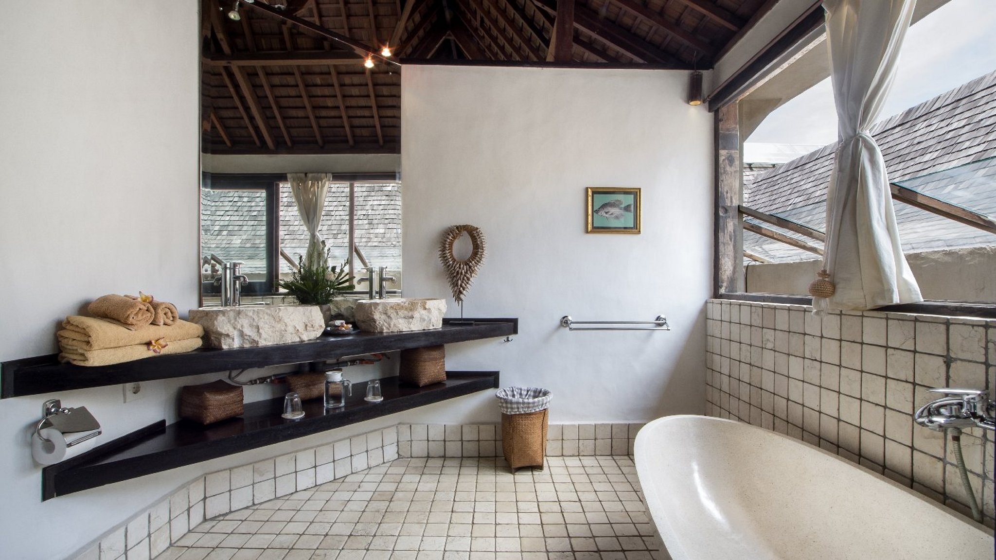 Villa Jempiring in Seminyak, Bali (5 bedrooms) - Best Price & Reviews!