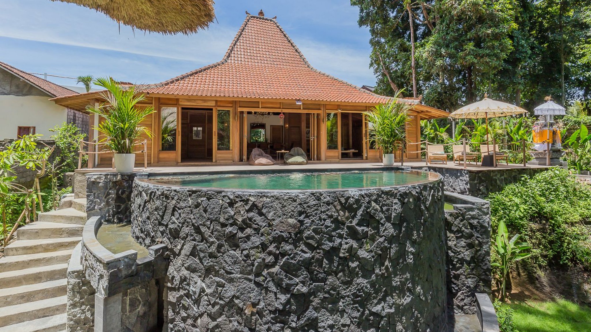 Villa Joglo Tumbak Bayuh - - 4 bedrooms | Villa Finder