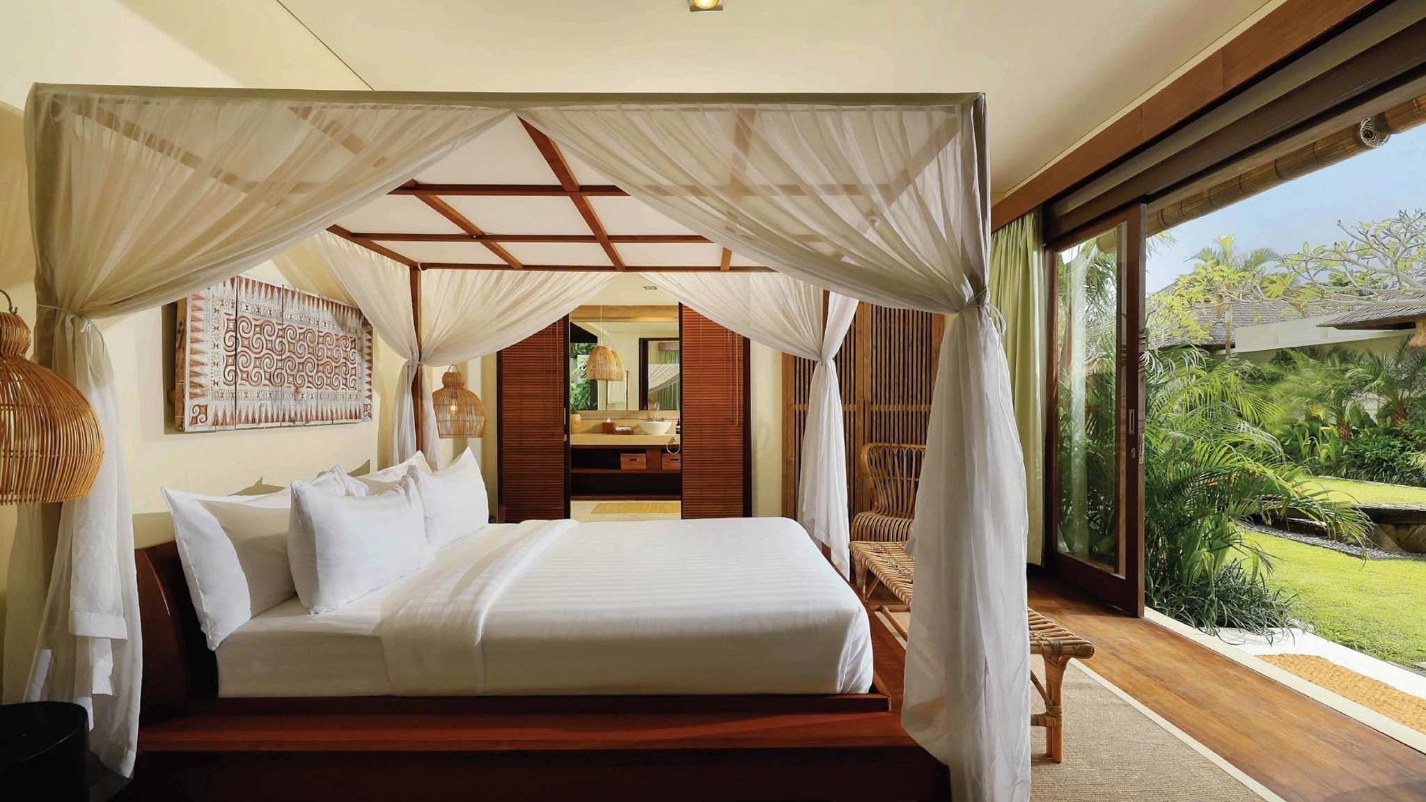 Villa Nelayan in Canggu, Bali (5 bedrooms) - Best Price & Reviews!