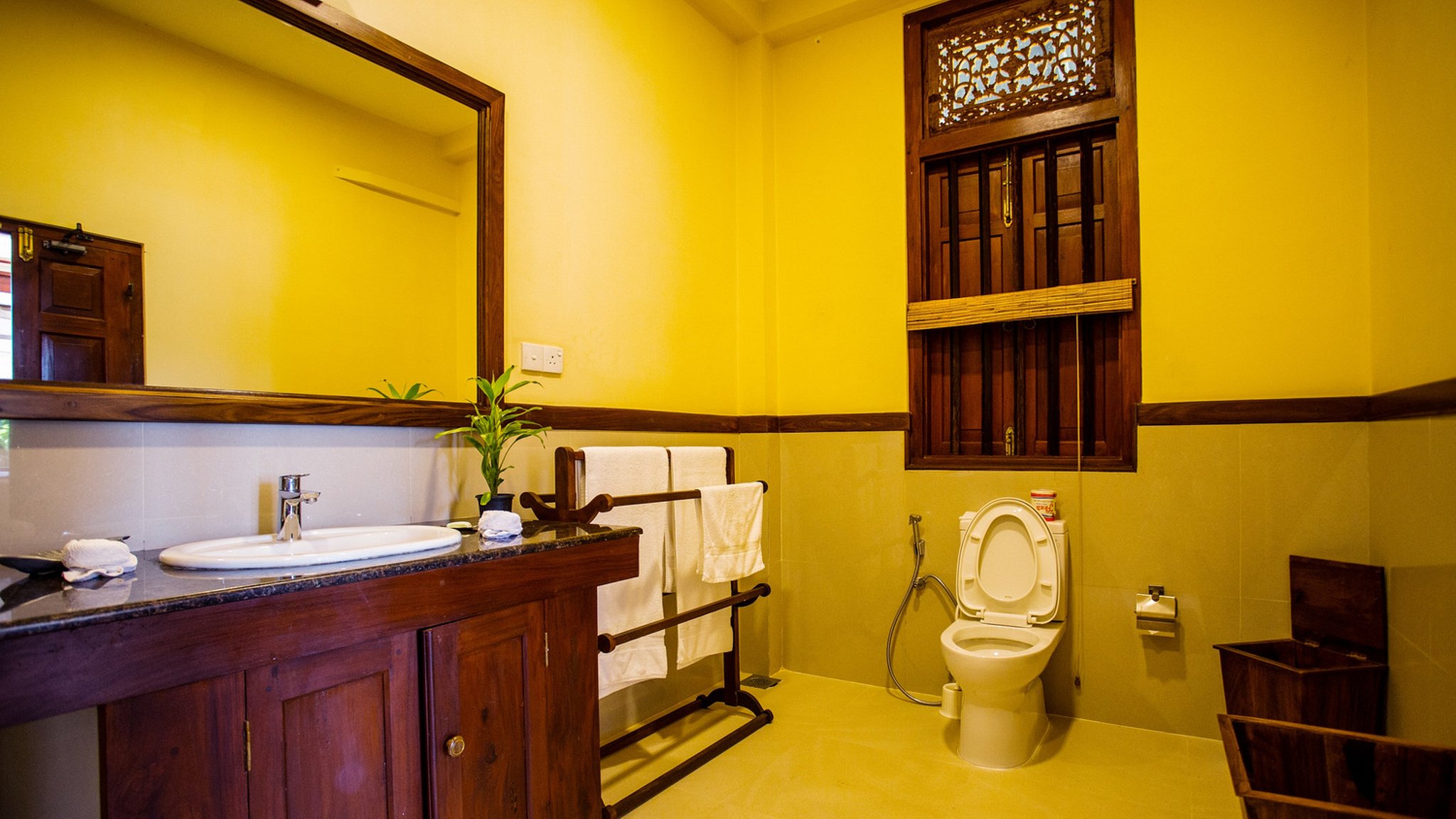 Villa South Point Ocean in Ahangama, Sri Lanka - 11 bedrooms