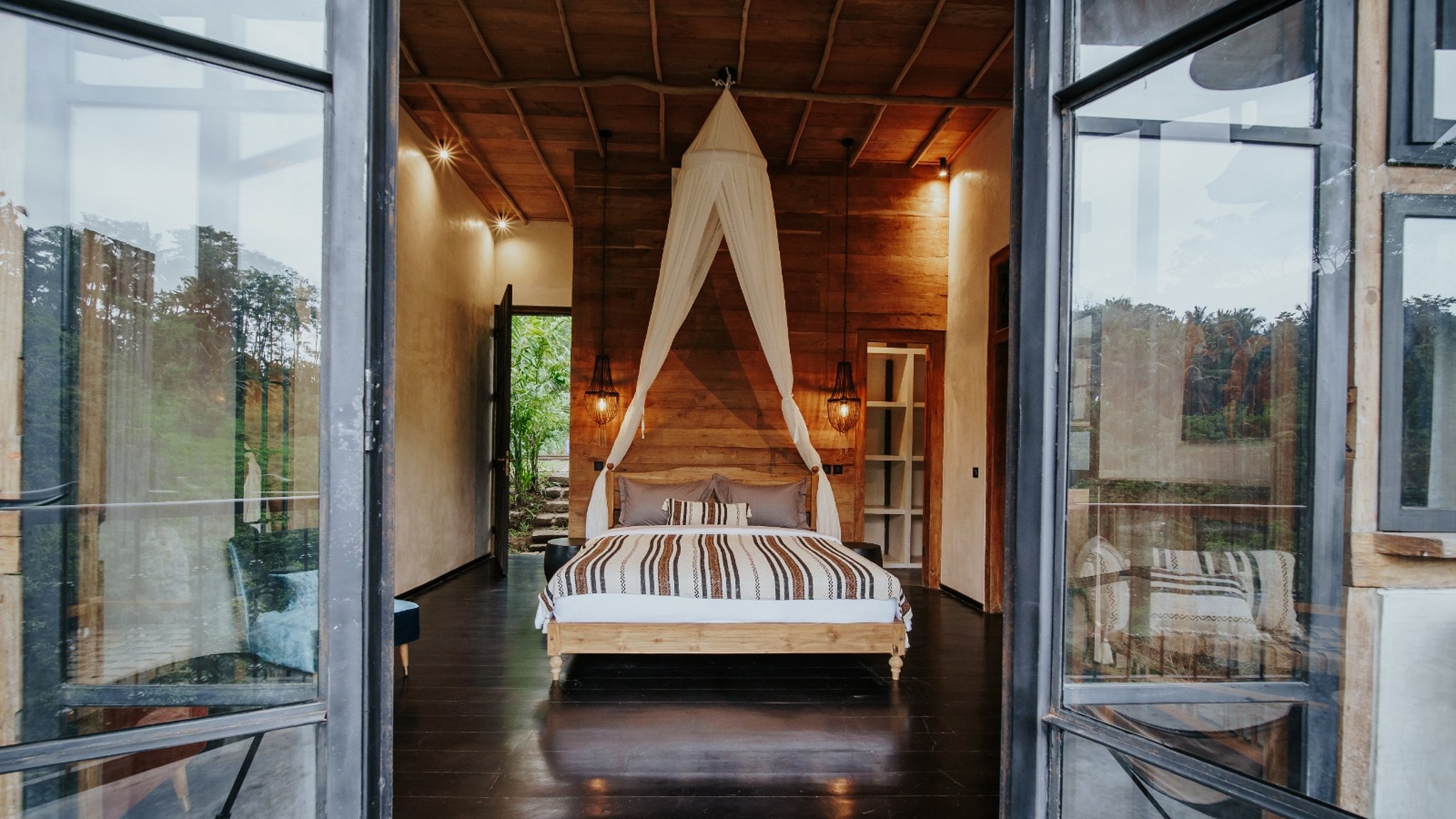 Villa Tree Top in Ubud, Bali - 4 bedrooms - Best Price Available